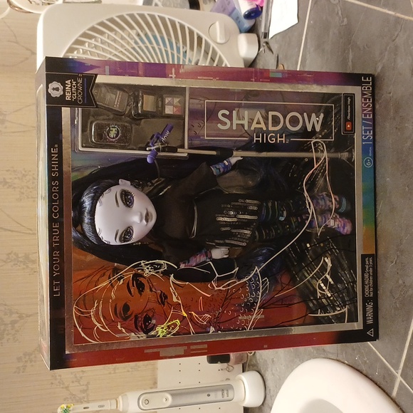 Mga | Toys | Rainbow High Shadow High Reina Glitch Crowne Fashion Doll ...